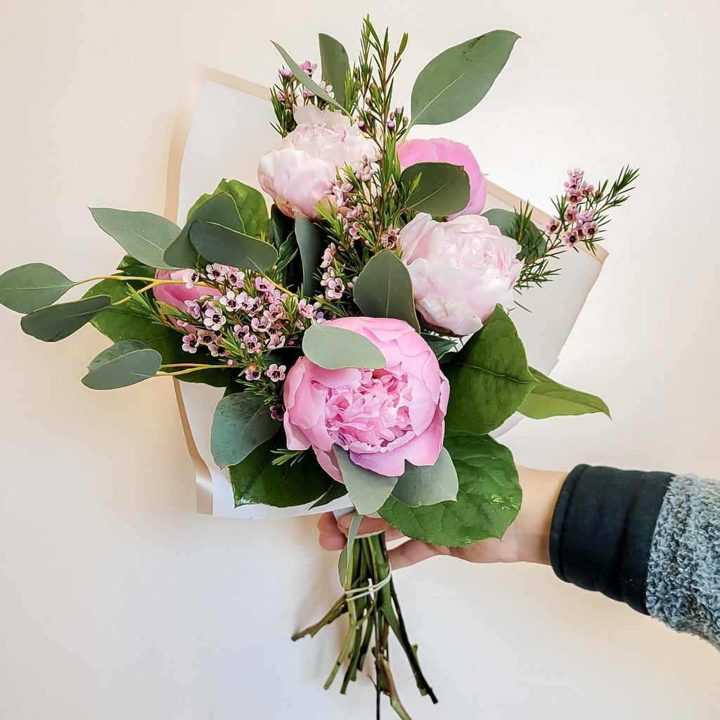 Mitten Floral flower shop same day delivery local florist Grand Rapids